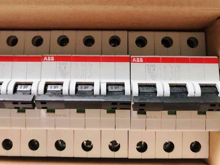 Distributors Miniature Circuit Breaker 1SFA611211R1006 M3SS2-10B MCB Circuit Breaker| Alibaba.com