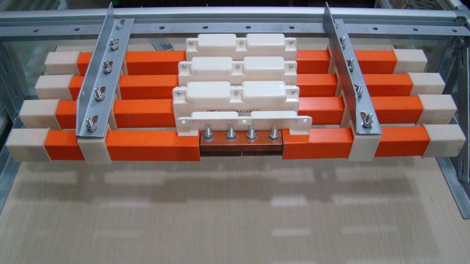 PVC Insulated Crane Conductor Rails - Reliable & Efficient