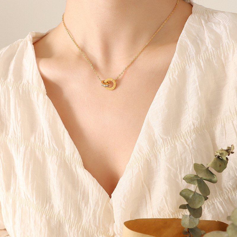 How to Choose Romanian Gold Jewelry: A Complete Buying Guide