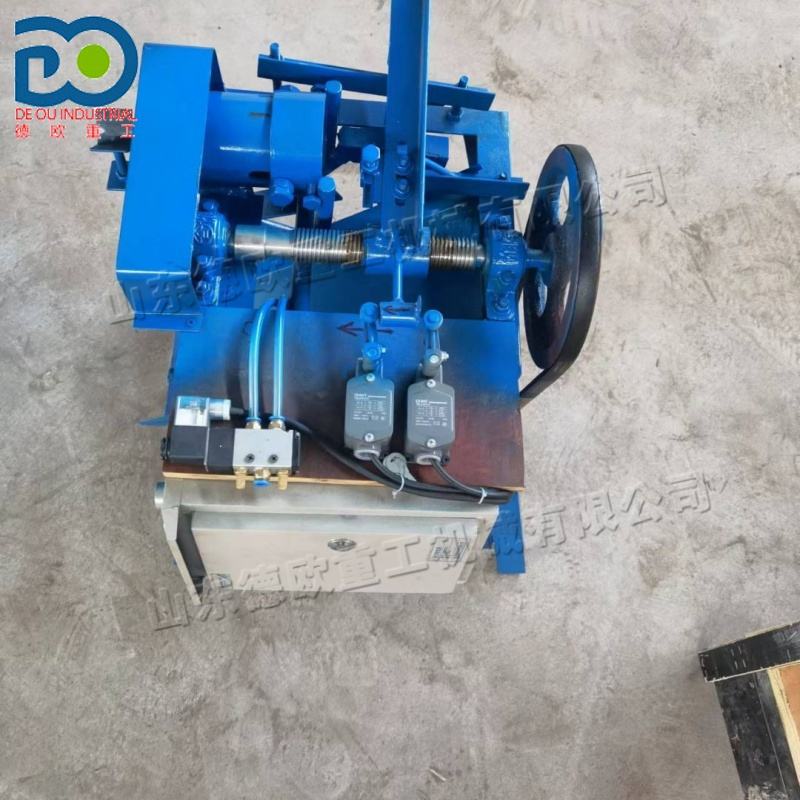 Wood Broom Stick Threading Machine Broom Handle Mop Screw Threading ...