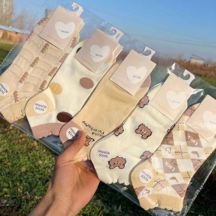 Cute Polka Dot Socks - Preppy Style for Spring/summer