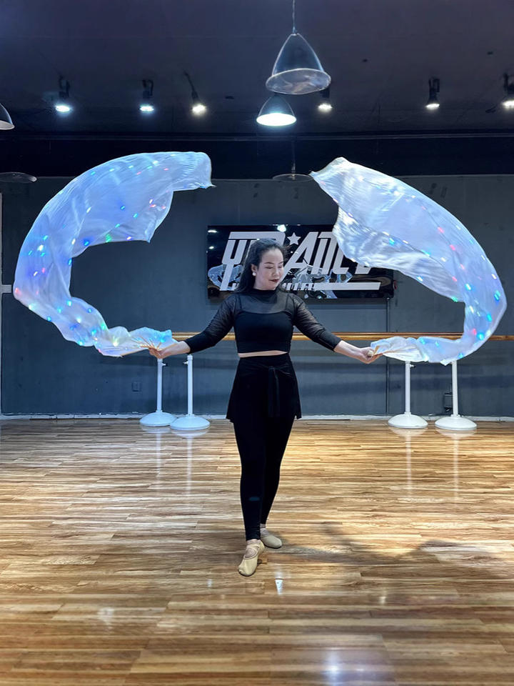 Belly Dance New Creative LED Light-Up Fan-7-Color Flash Silk/Cotton ...