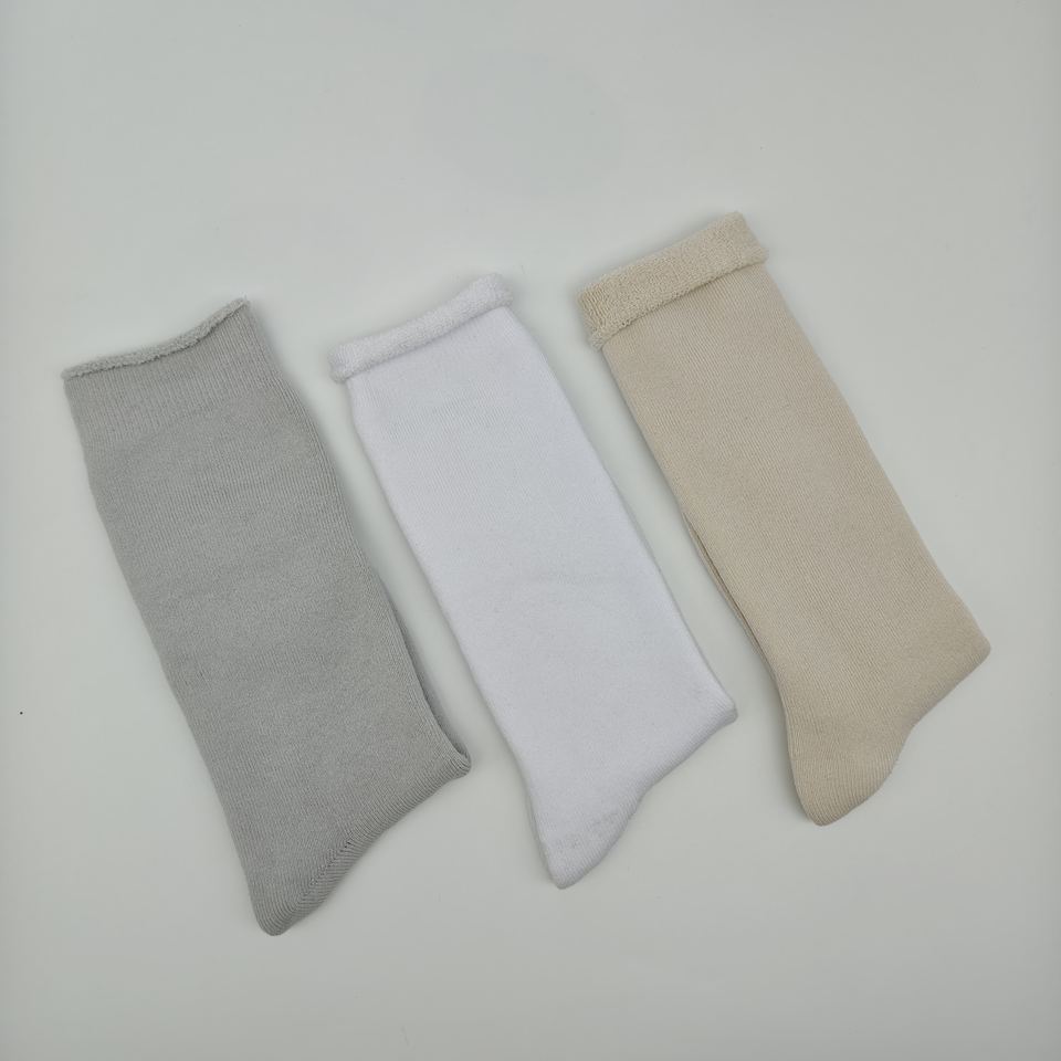 Custom Soft Roll Top Slouchy Thick Socks Women Custom Raw Edge Slouch ...