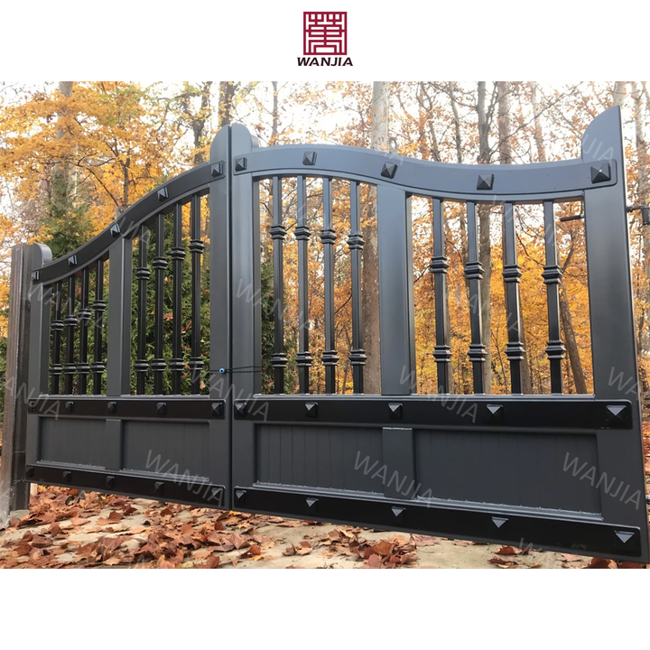 Durable Entry Gate - Vintage Outdoor Metal Gate for Home