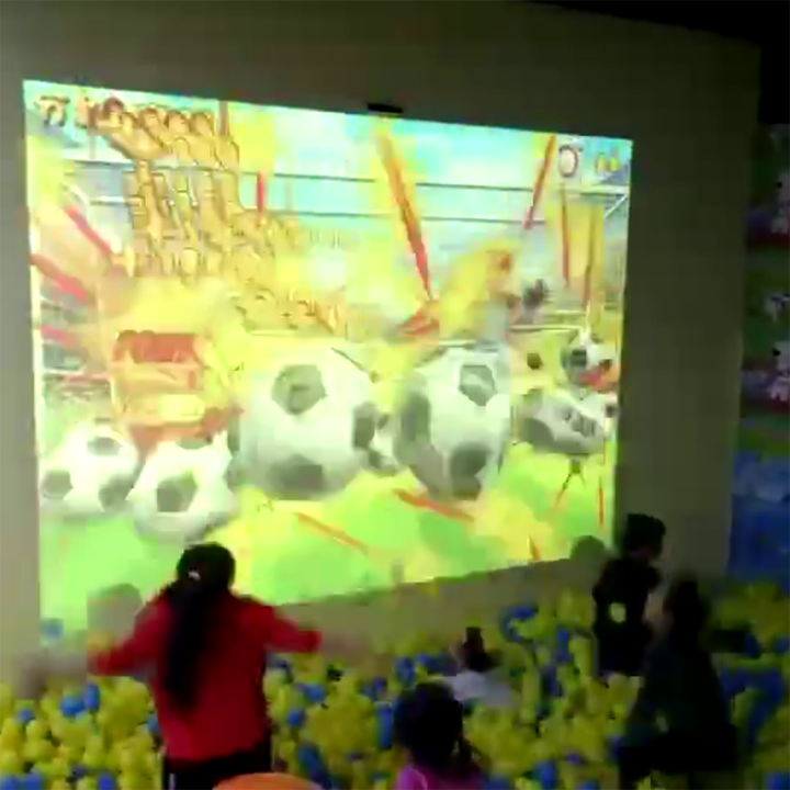 Indoor Interactive Smash Ball Game - GLOVIEW Projection