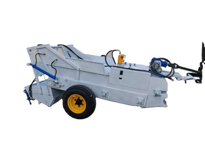 Tractor Towed Beach Cleaner Beach Cleaning Machine Beach Cleaner ...