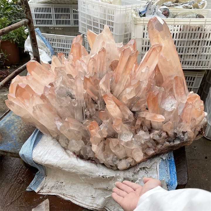 Wholesale Natural Clear Quartz Clusters for Art & Gifts