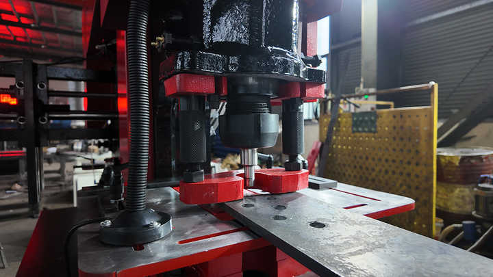 Q35Y-20 New Hydraulic Ironworker for Construction Industries Features ...