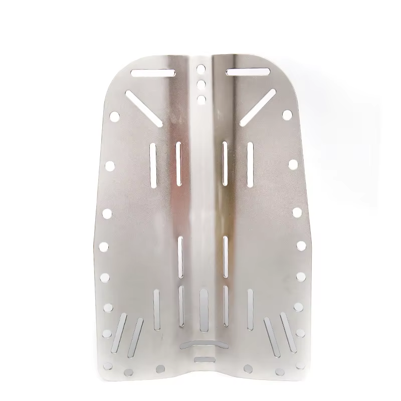 How to Choose a Stainless Steel Scuba Backplate: Buying Guide