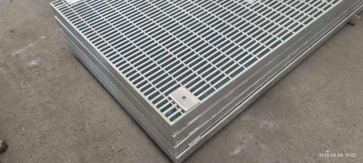 Strong Bearing Capacity Galvanized Steel Grating Floor Grating for ...