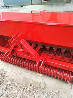 Lawn Planter Grass Seed Plant protection Machine Large Seeders Tractor ...