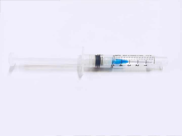 Disposable Safety Syringe 5ml Capacity with Retractable Needle for 16G ...