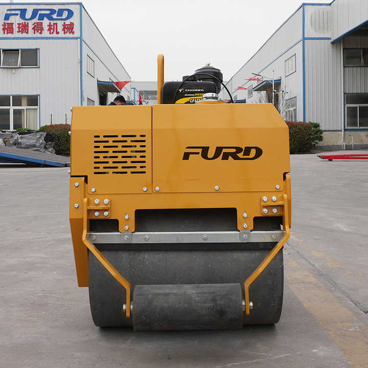 Hydraulic Motor Driving Self-propelled Vibratory Roller Cooling diesel ...