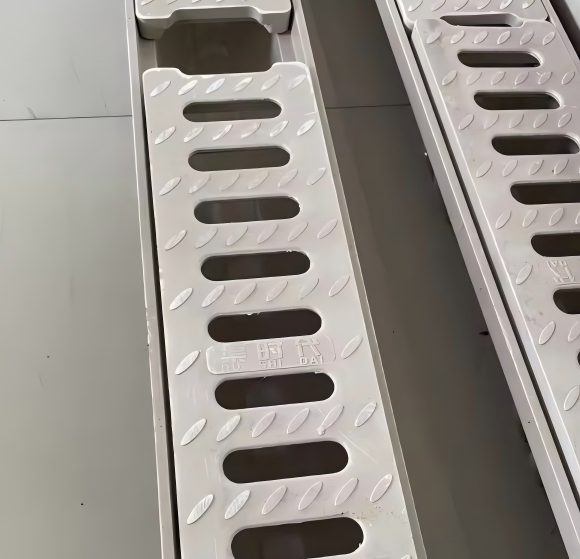 RUNLIN Brand FRP Glass Steel U-Drainage Ditch Composite Resin ...