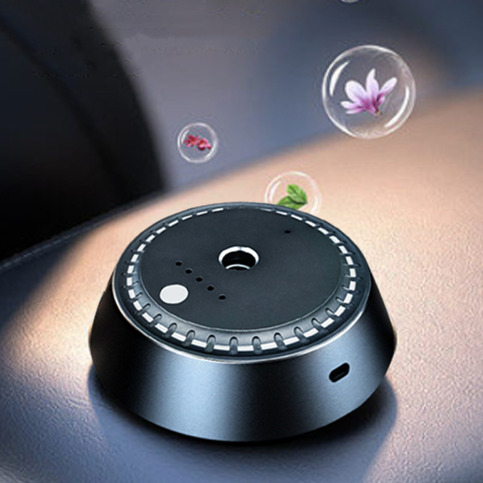 Car-Mounted Five-Piece Essential Oil Diffuser Spray USB Charging Sensor ...