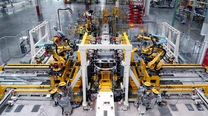 DUOYUAN Automatic New Bus Motor Assembly Welding Moving Production Line ...