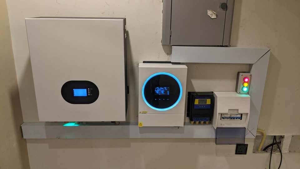 Movable LiFePO4 6000-Cycle 48V Battery Off-Grid Integrated Solar ...