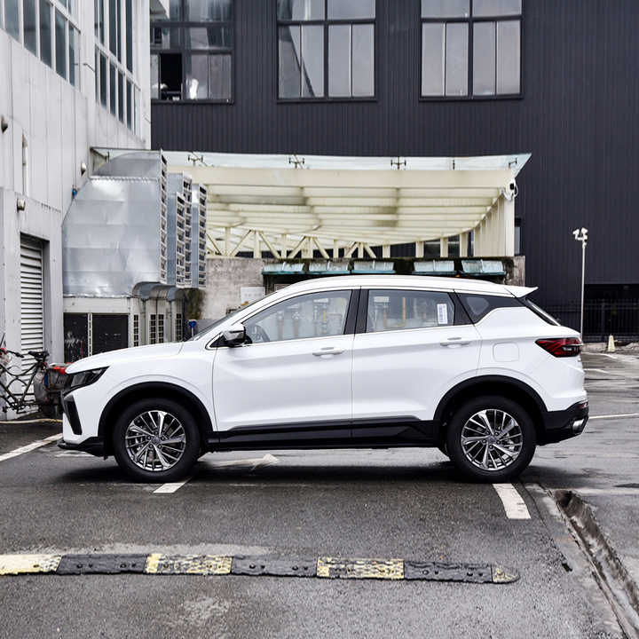 Geely Coolray 2025 - Smart SUV with 5 Seats & Cruise Control