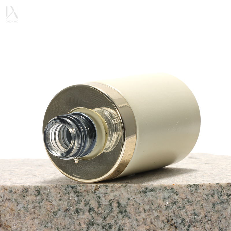 How to Choose Glass Bottles for Nail Polish: A Complete Buying Guide