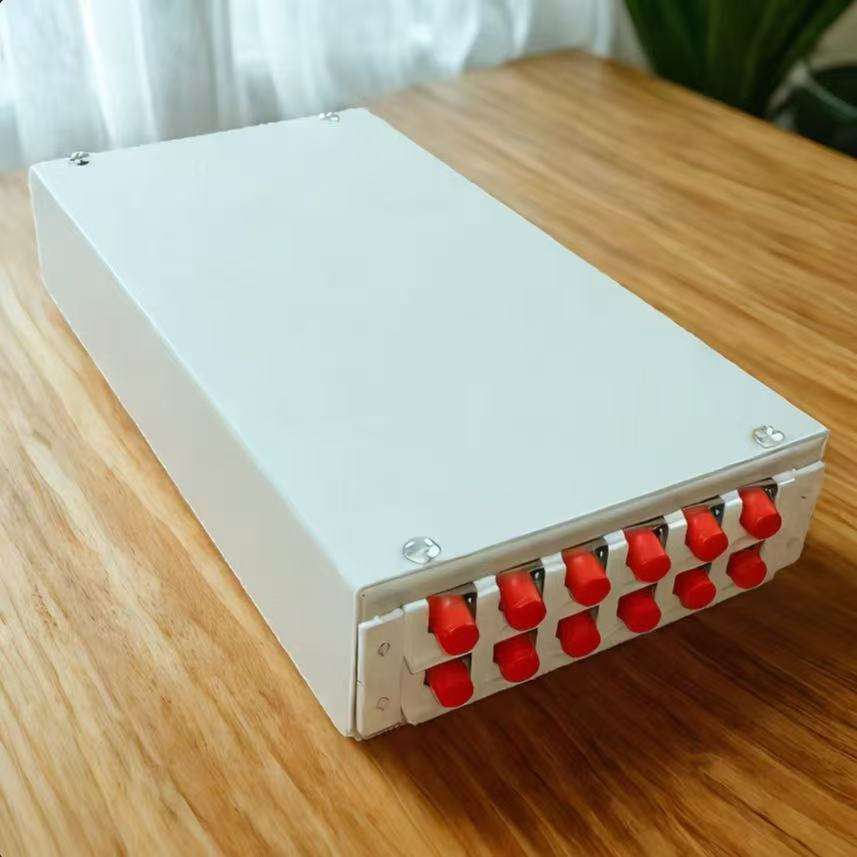Ultra-Thin 12-Port Indoor Fiber Optic Terminal Box SC/FC/LC Connectors ...