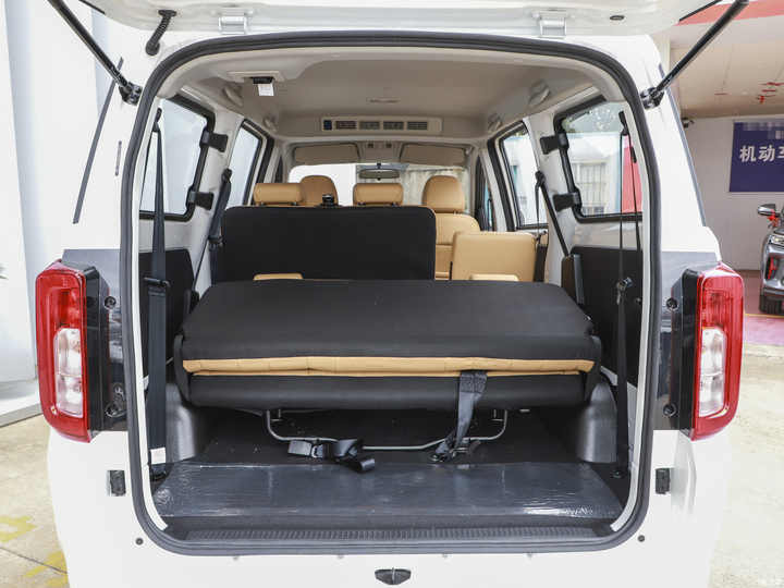 Dongfeng Fengon E380 MPV Electric 7 Seater Passenger comfort Business ...