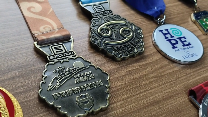 Bulk 3D Custom Medals in Zinc Alloy with Laser Engraving for Gaming ...