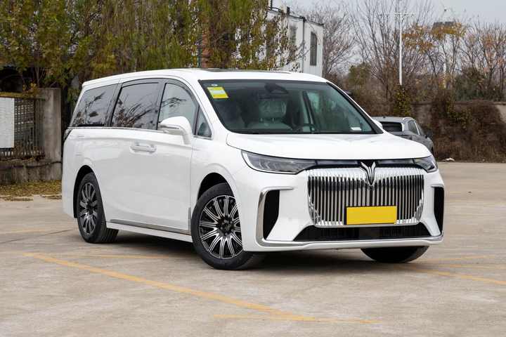 Lantu Ev Cars Voyah Dreamer Hybrid Dreamer Low Carbon Edition Home ...