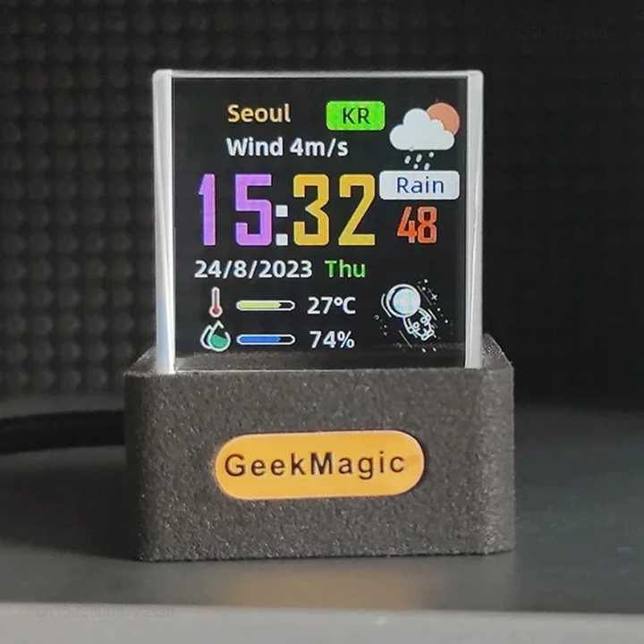Crystal Cube Photo Display - Holographic Desktop Smart Weather Station