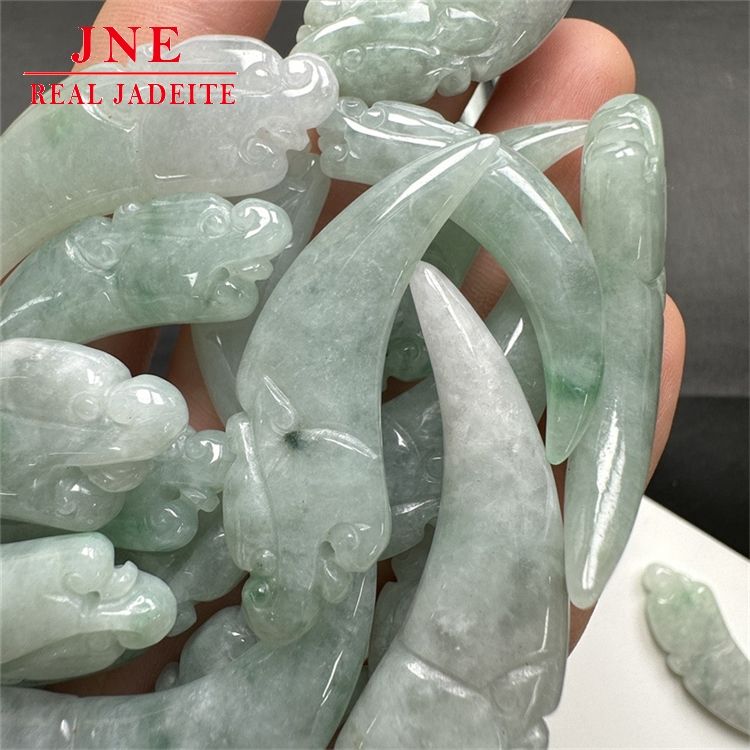 Natural a Cargo Burma Jadeite Zodiac Dragon Bean Cyan Dragon Tooth Jade ...