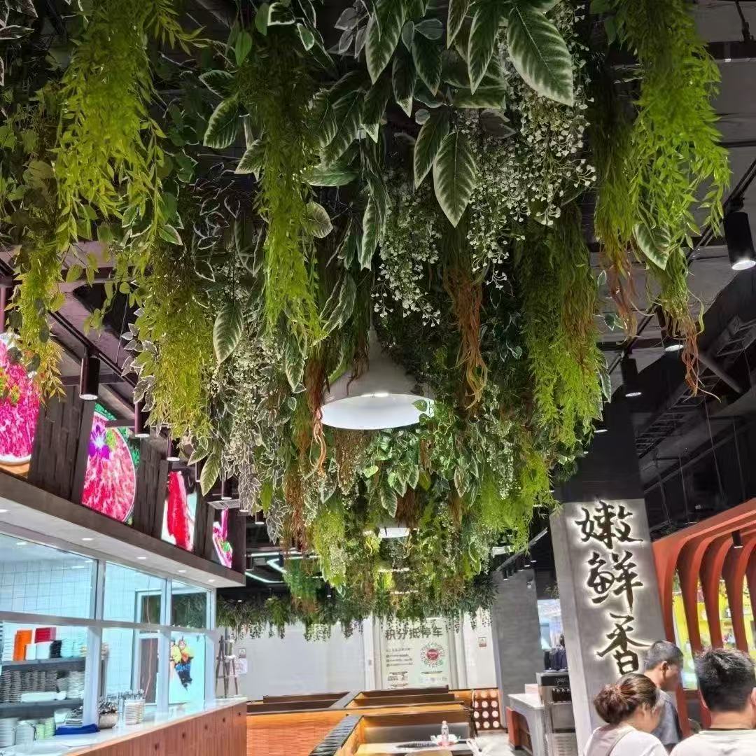 How to Choose the Best Green Garlands for Your Decor Needs