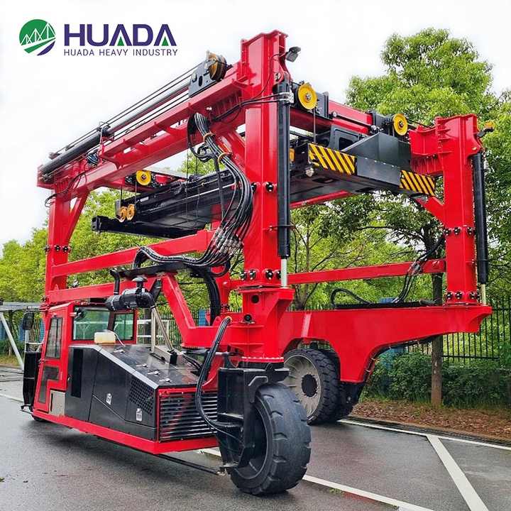 30 Ton Automatic Hook Lift - Multifunctional Straddle Carrier