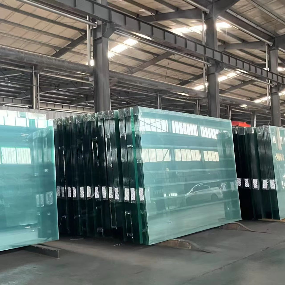 2mm-19mm Clear Float Glass Sheet for Building Installation Courtyard ...