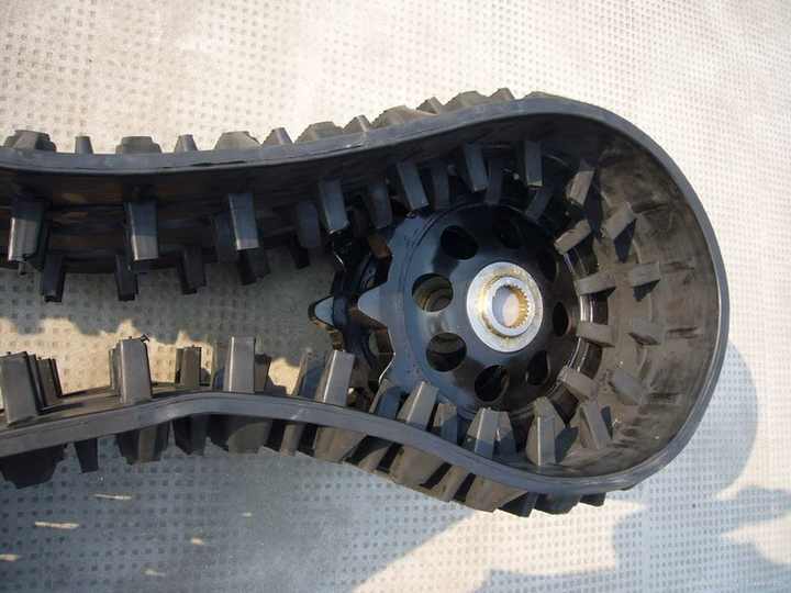 Hagglunds BV206 Rubber Tracks - Durable & Reliable Performance