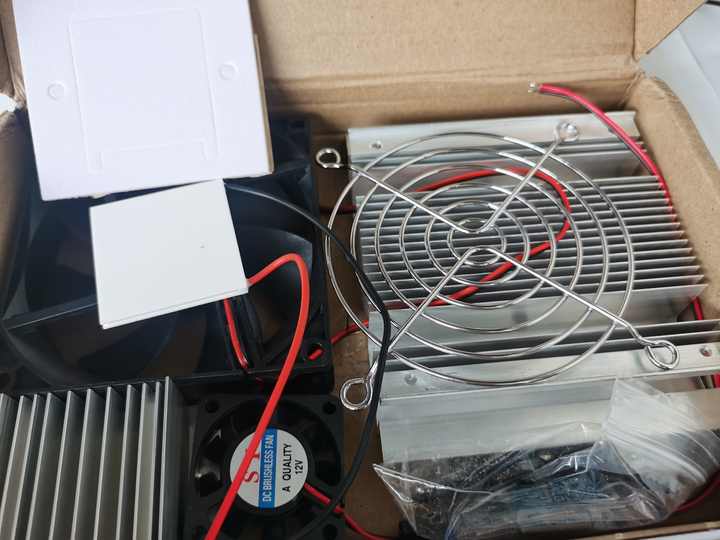 12706 Cooling Peltier Thermoelectric Cooler System for DIY