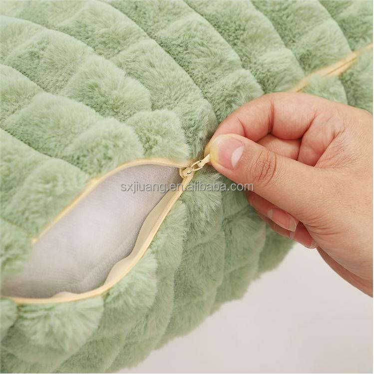 How to Choose the Best Green Cushion: A Complete Buying Guide