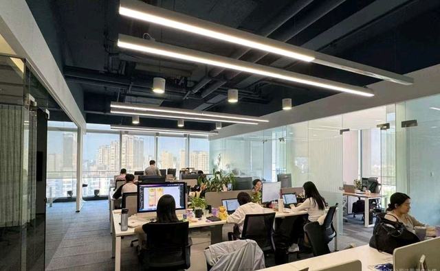 Free PDF to Excel Converter Online - Fast & Accurate Conversion | Utek