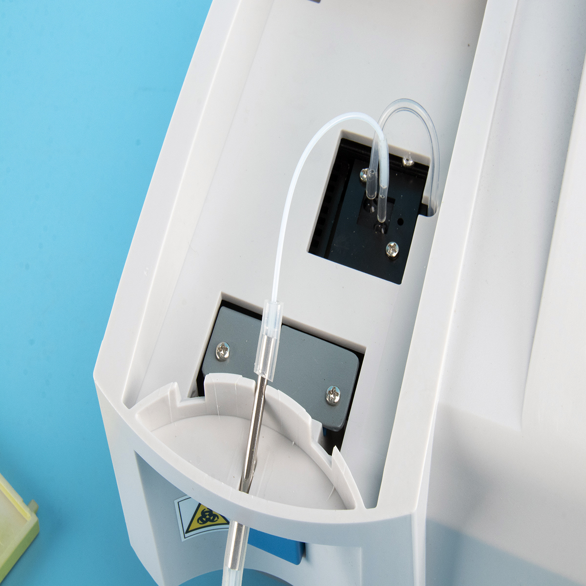 Precision & Reliability with Advanced 160 auto chemistry analyzer ...