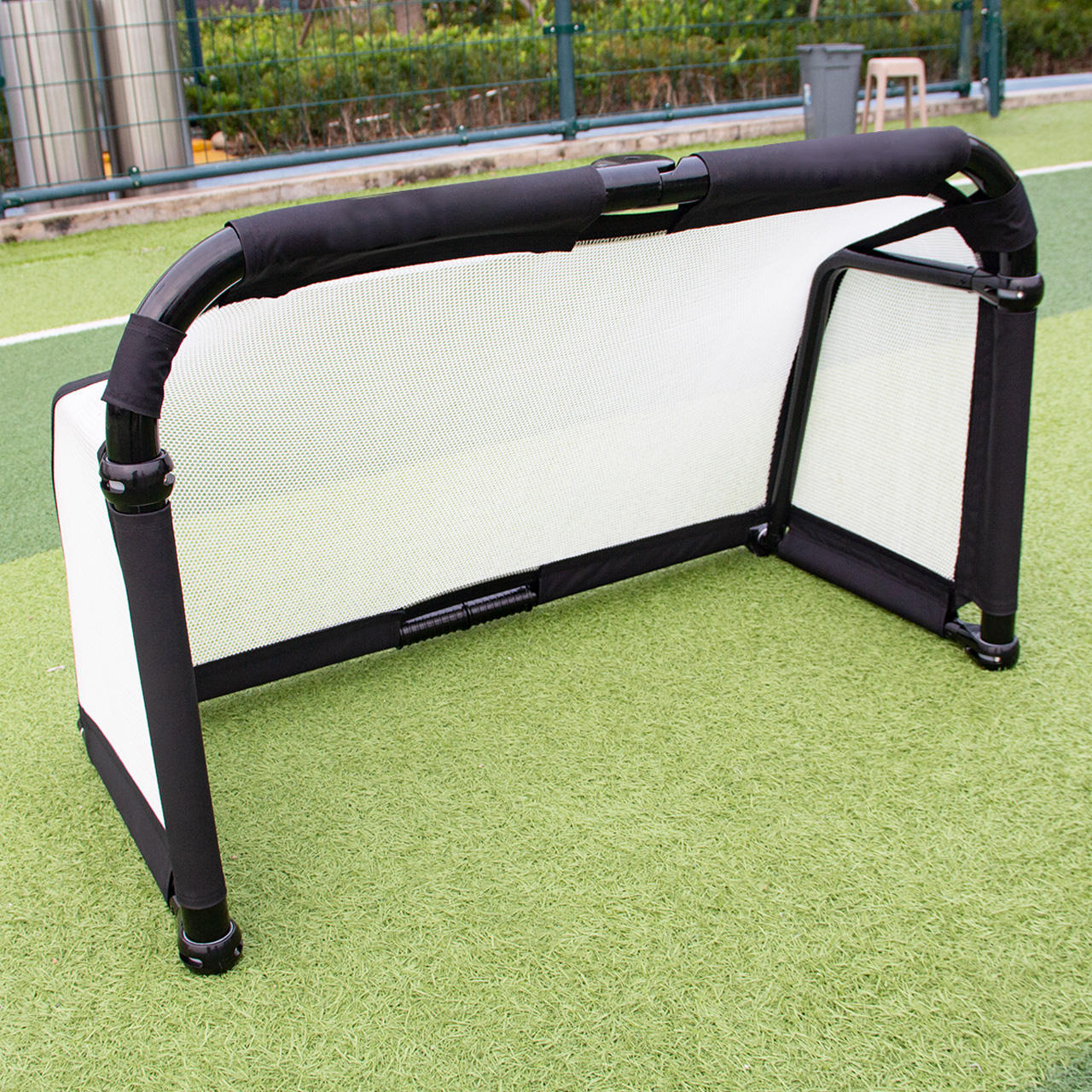 How to Choose the Best Mini Portable Soccer Goal: Buyer's Guide