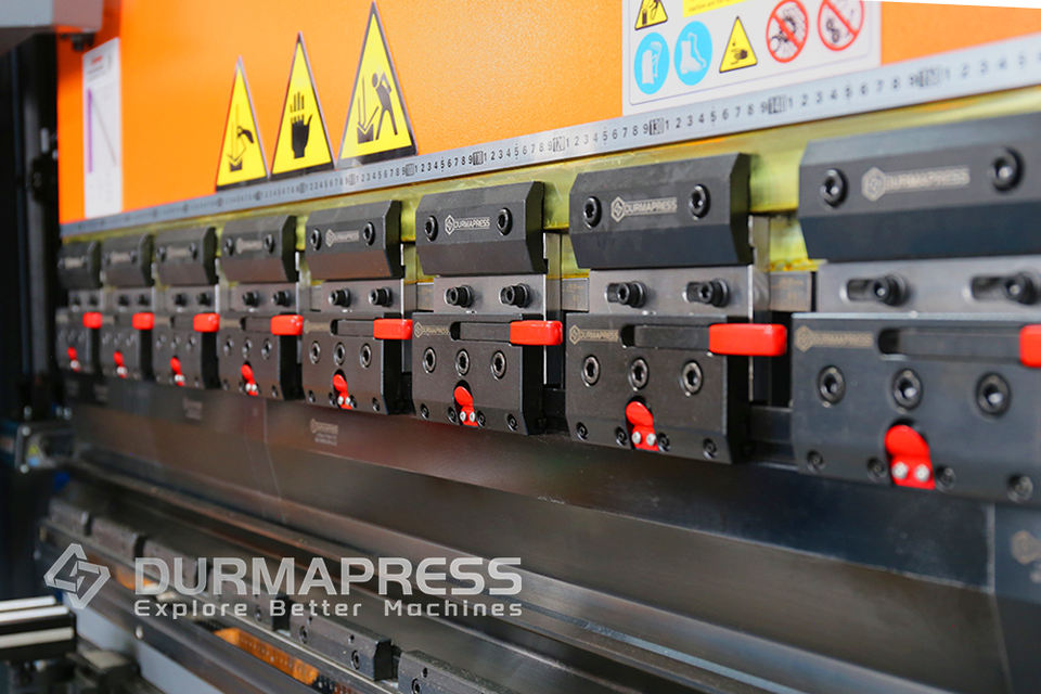 High Precision CNC Press Brake 50T 1600mm DA53TX 6+1 Axis Machine for ...