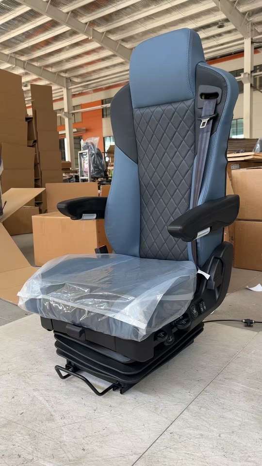 Truck Driver's Seat Passenger Seat for 6.8m High-Roof Trucks-Air ...