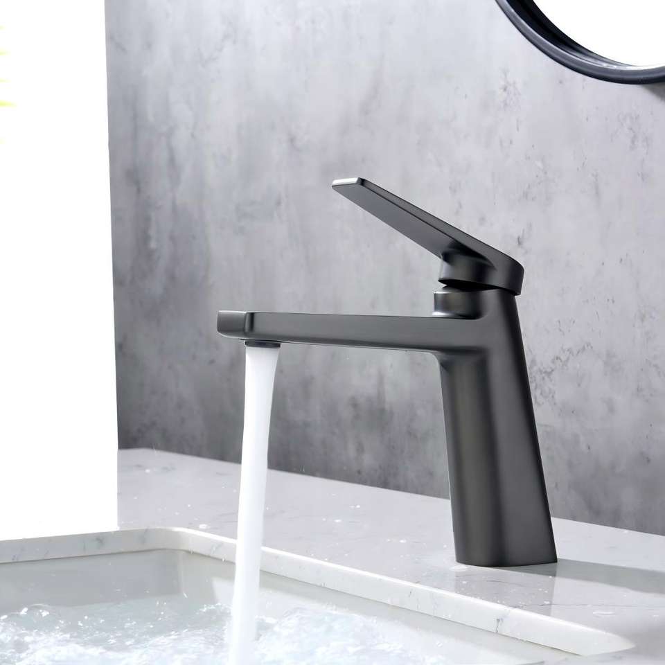 Luxury Brass Basin Mixer Faucet-Single Hole Deck Mount Bathroom Sink ...