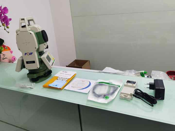 Gps Surveying Robotic Measuring Instruments FOIF RTS102R10 Total Station Topographic Gps ...