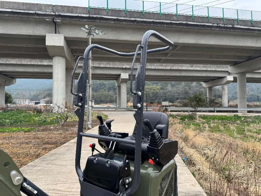 Chuangxin 2026 1.2 Ton Mini Excavator Crawler Excavator Mini Bagger ...