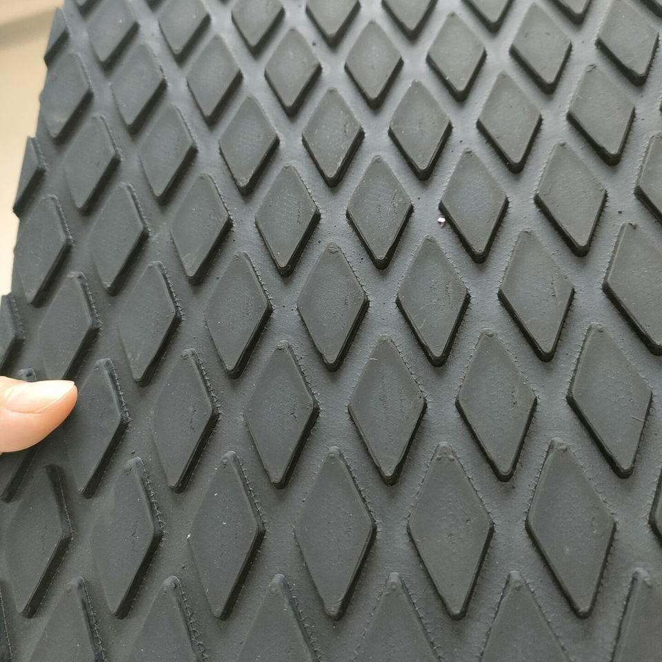 Conveyor Pulley Lagging - Durable Diamond Grooved Rubber