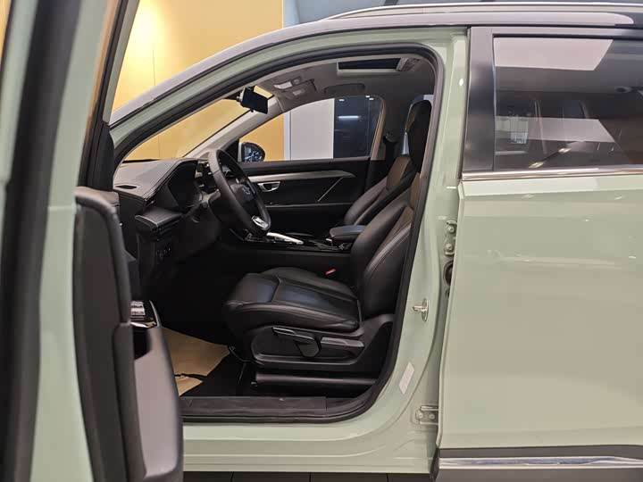 Wuling Xingchen 2021 1.5T CVT Star: Practical Compact SUV with ...