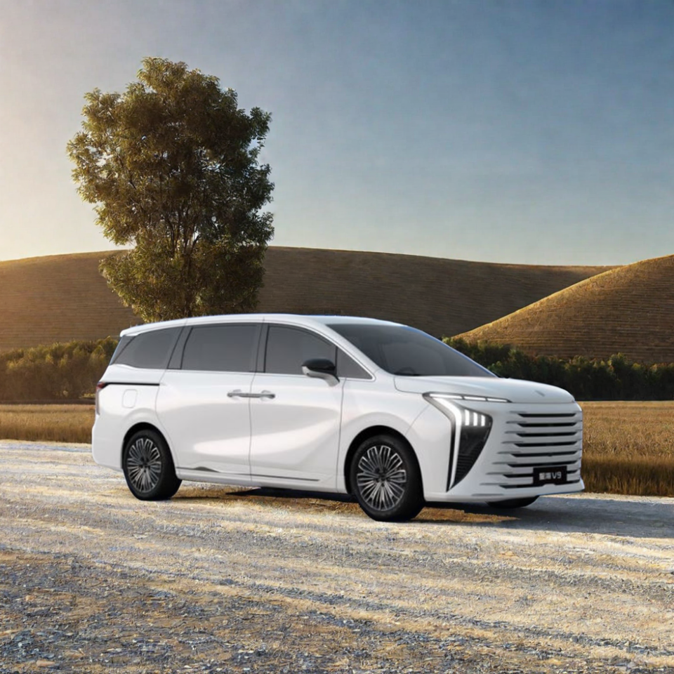 Dongfeng Forthing V9 2024 - Plug-in Hybrid MPV with 7 Seats