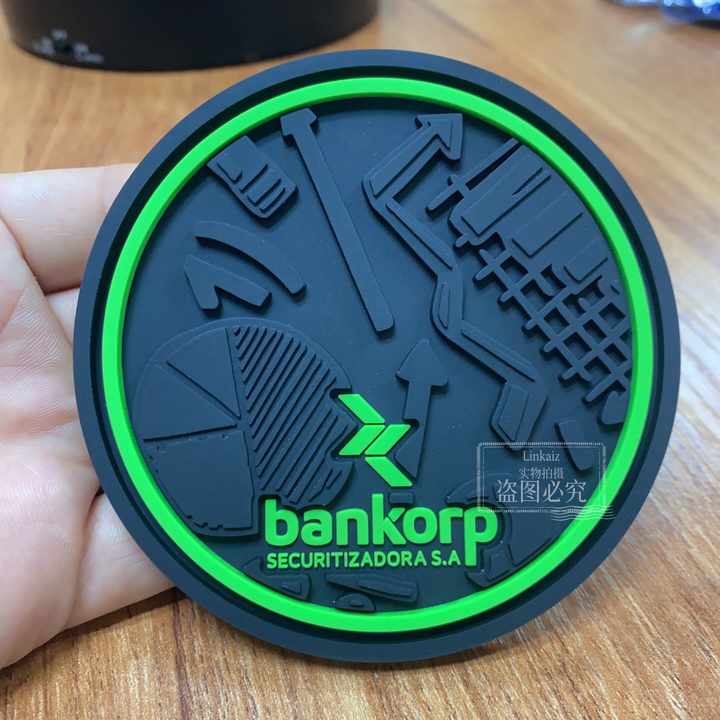 Cheap 3D Custom Logo Plastic Silicone Mat Drink Coasters