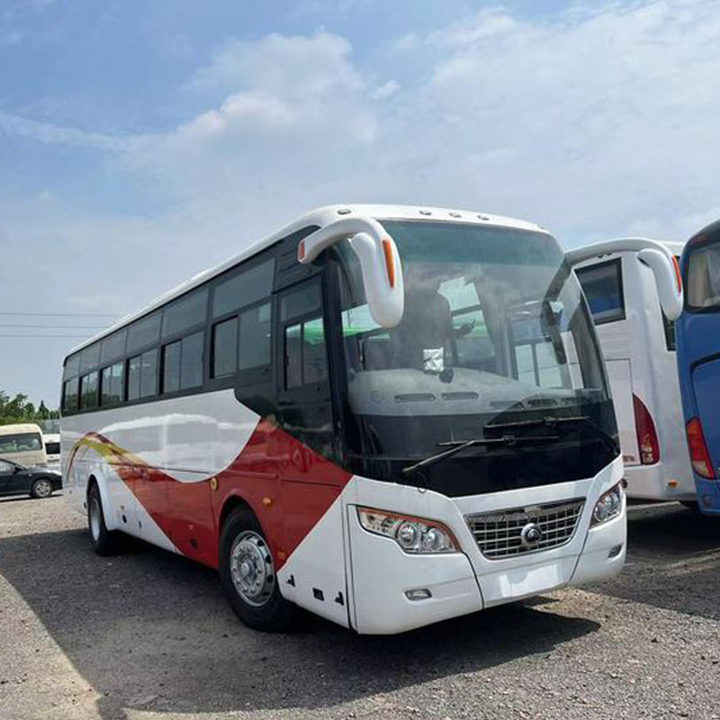 China Traveling Used Youtong Bus - Luxury Coach Bus 12m Diesel