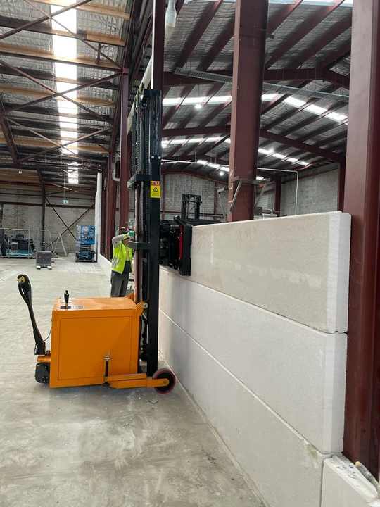 Electric Hydraulic Concrete Wall Panel Installation Machine