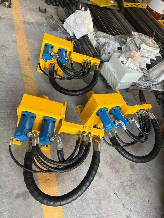 200 300 400 600 1000 Hydraulic Drilling Equipment DTH Power Head Rig ...